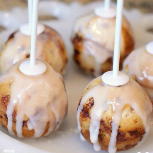 Cinnamon Roll Cake Pops - A Night Owl Blog
