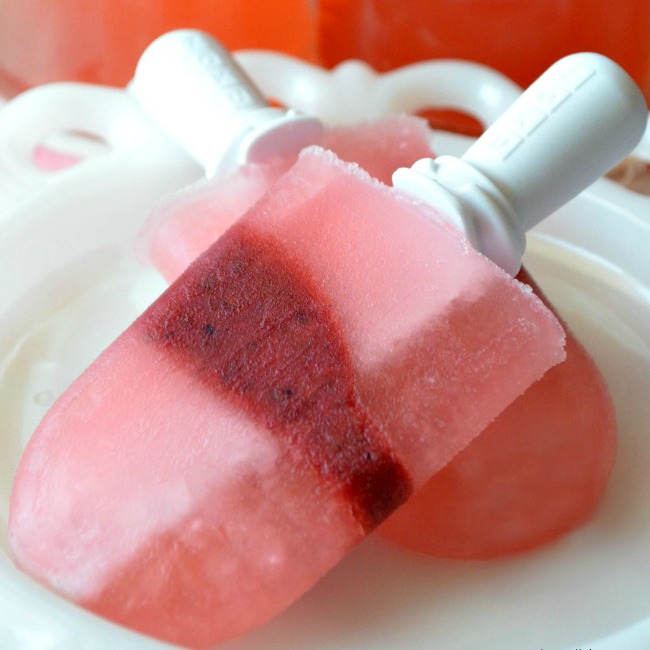 Strawberry Daiquiri Popsicles - A Night Owl Blog