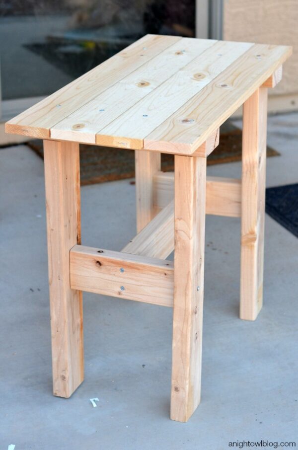 DIY Porch Table - A Night Owl Blog