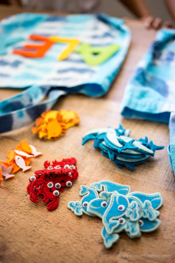 DIY Pool Totes - A Night Owl Blog