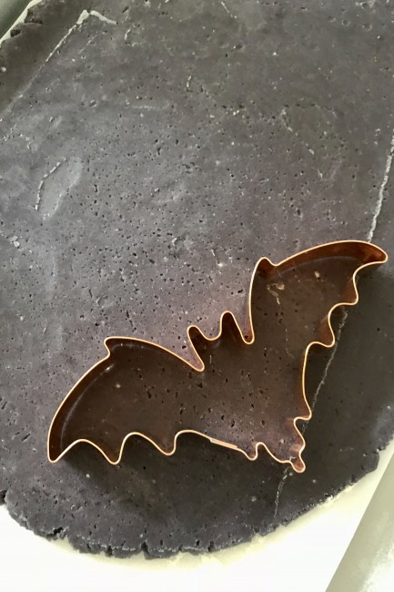 Disneyland Bat Wing Raspberry Sundae - A Night Owl Blog