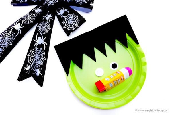 Frankenstein Paper Plate Craft - A Night Owl Blog