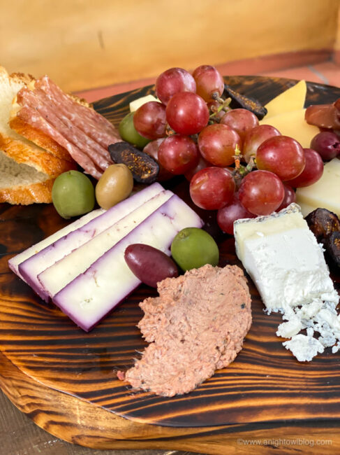 Best Things to Eat and Drink at Disneyland’s Magic Key Terrace - A ...